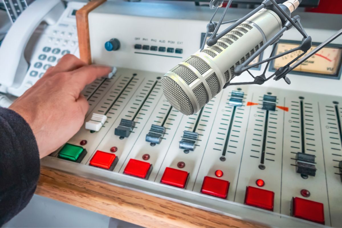 RE20 Mic Phantom Power